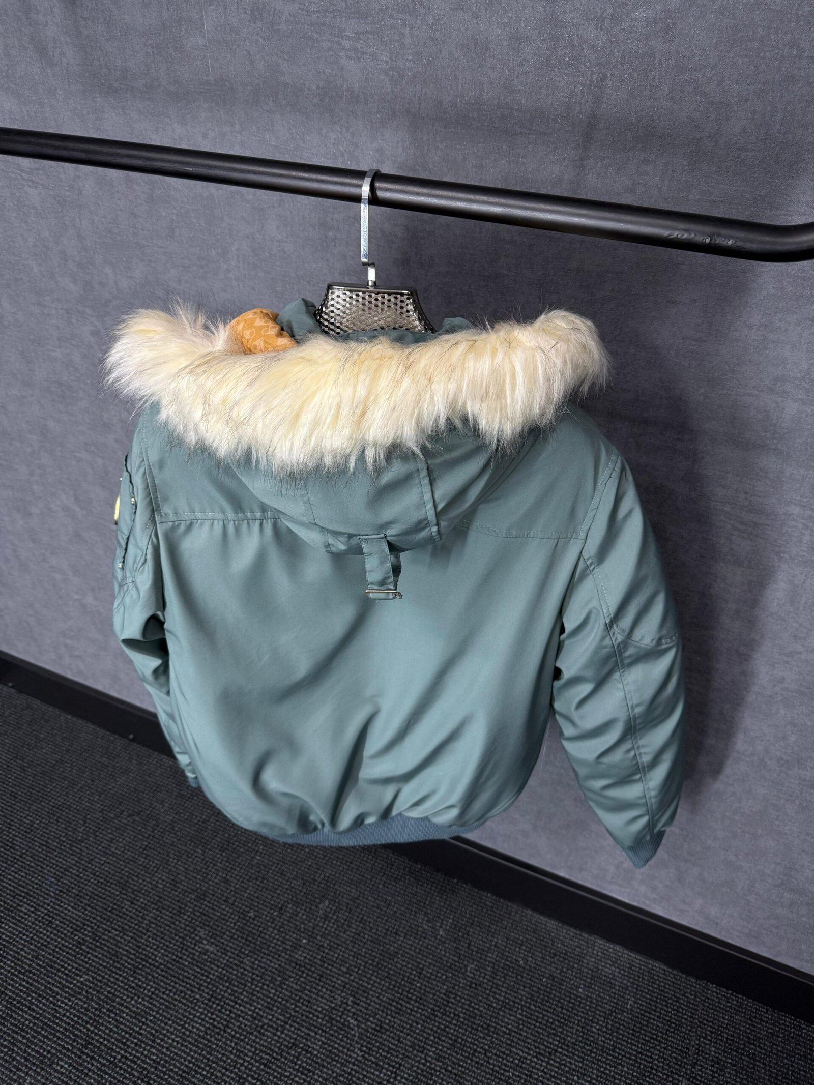 Moose Knuckles Mint Green Winterjas – royaltopoutlet