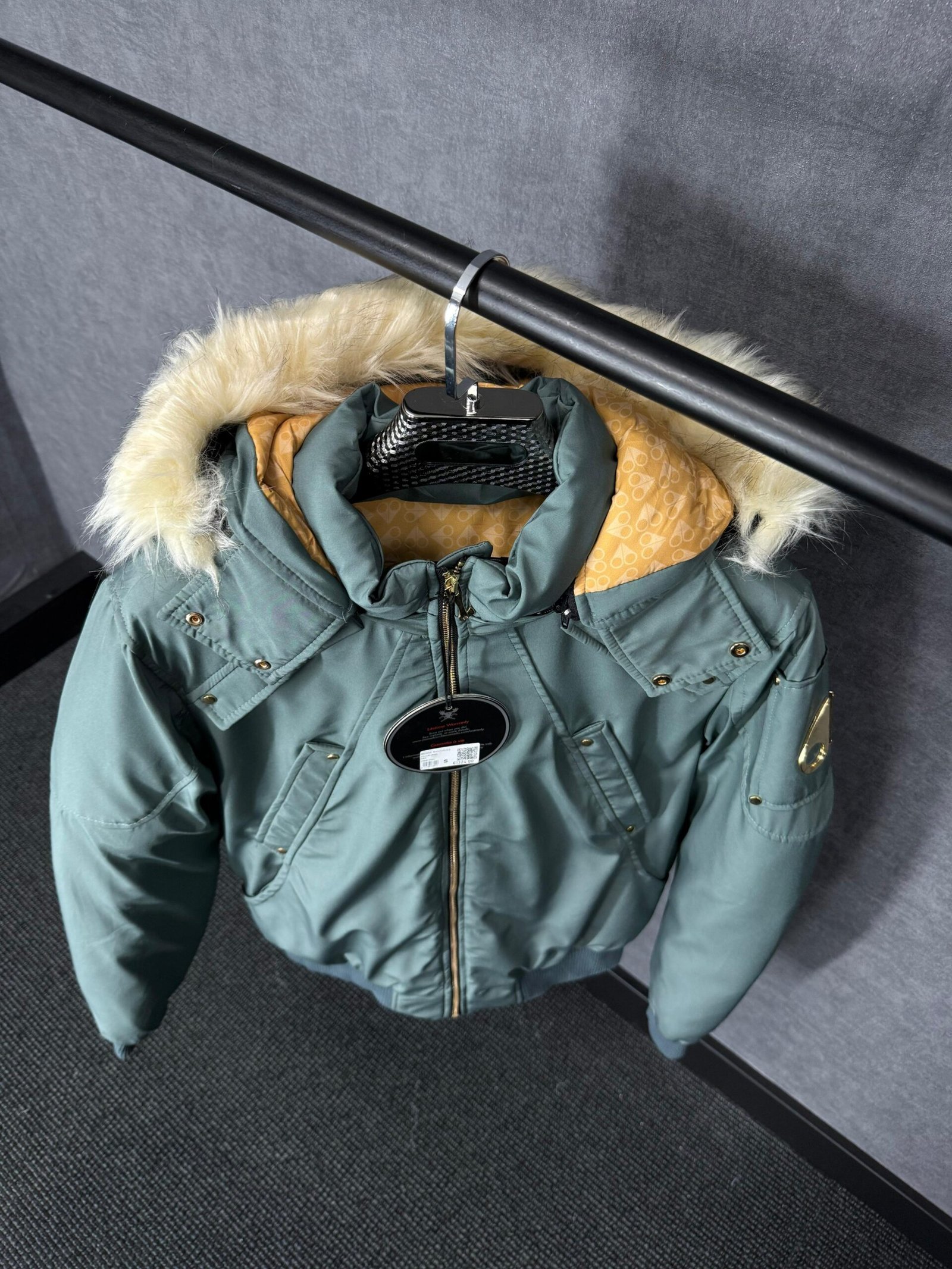 Moose Knuckles Mint Green Winterjas – royaltopoutlet