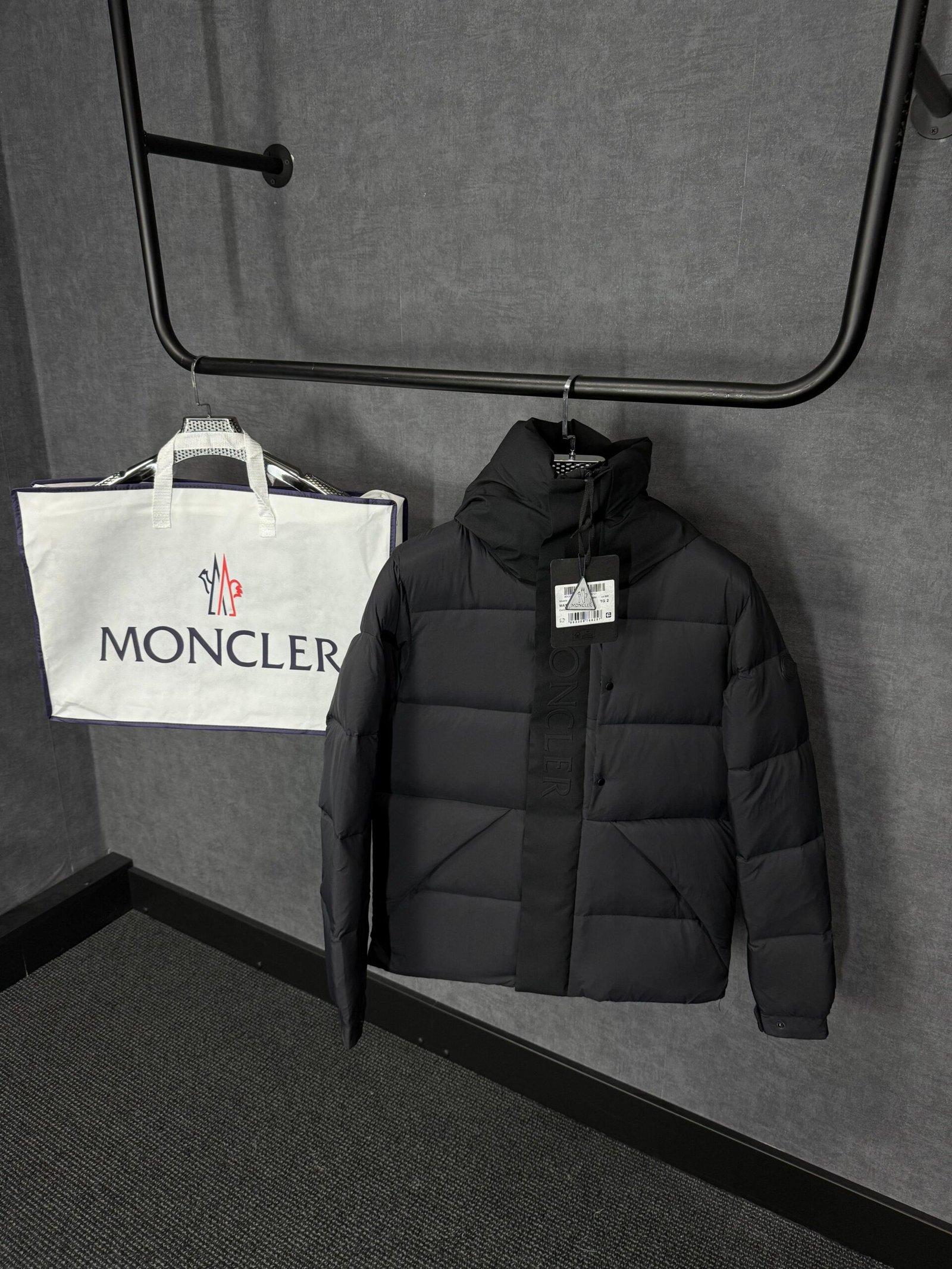 Moncler Madeira Hooded Short Down Jacket Black + NFC High Quality ...